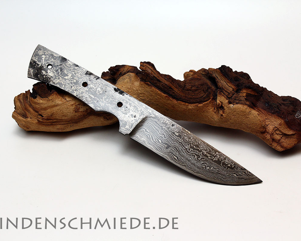 Damast Messerklingen handgeschmiedet aus der Lindenschmiede