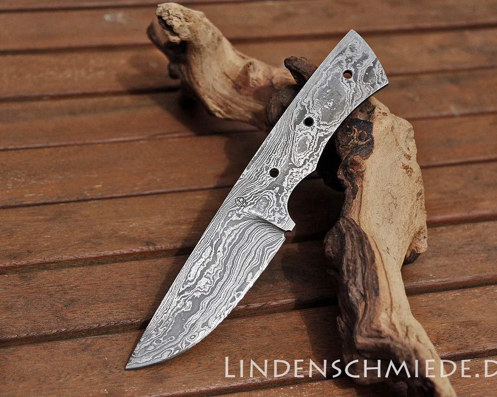 Damaststahl Messerklingen handgeschmiedet aus der Lindenschmiede